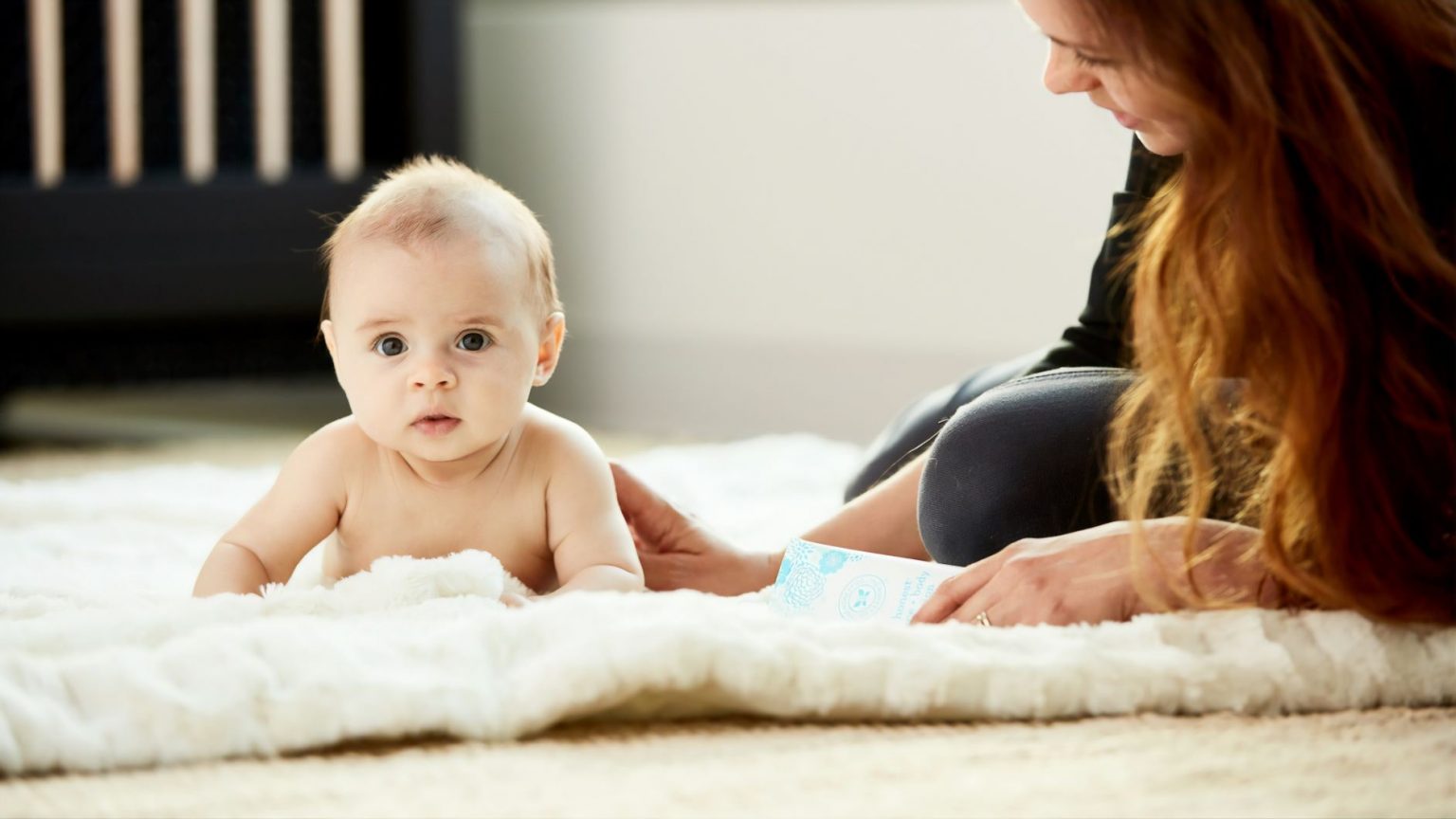 Desarrollo del movimiento en bebés. - International Montessori School ...